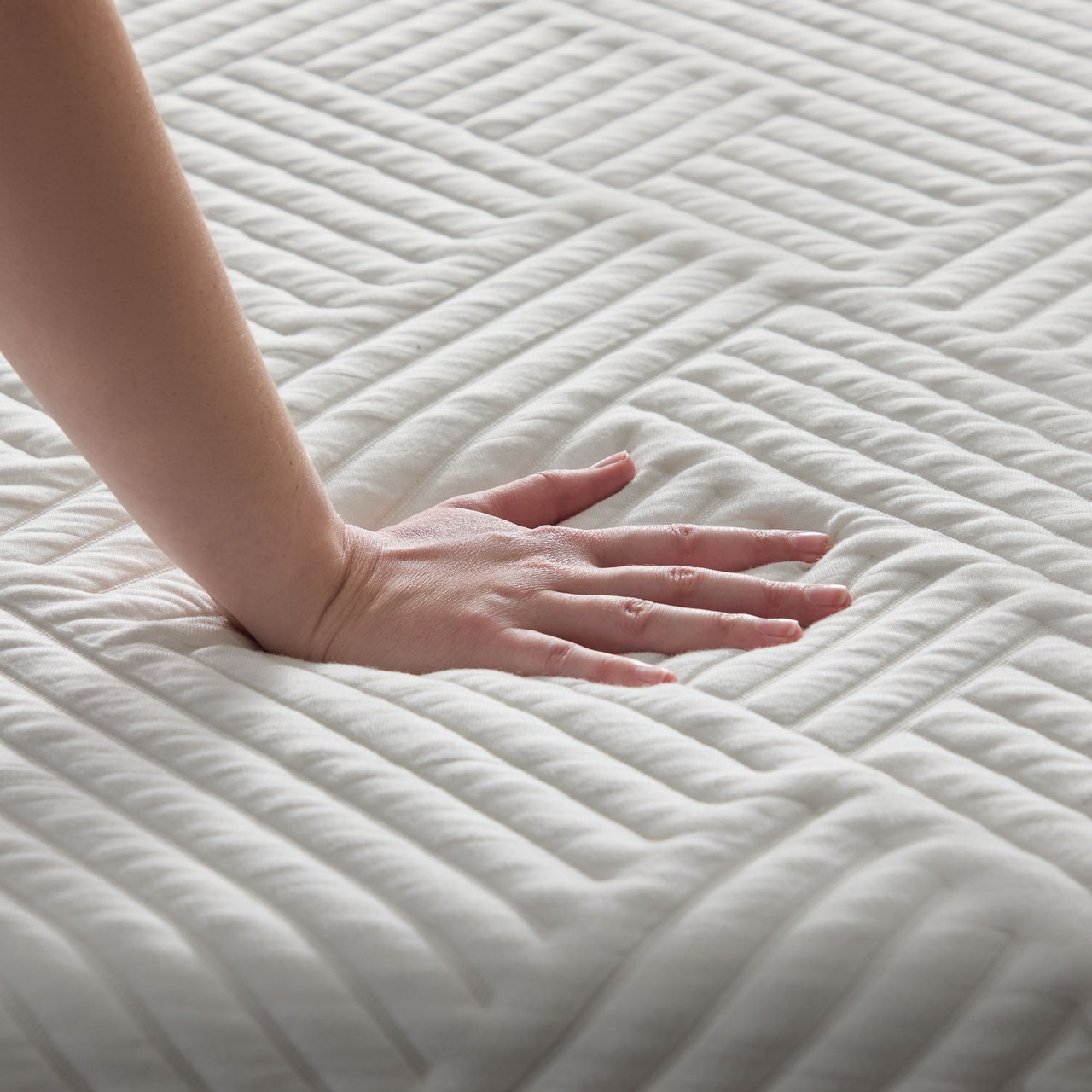 Malouf Ascend CoolSync Hybrid - Mattress Reviews | GoodBed.com