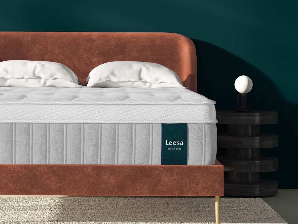 Leesa Sapira Chill Hybrid Plush - Mattress Reviews | GoodBed.com